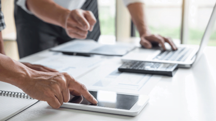 ネイティブに聞いた 「same」「equal」 「equivalent」の違い「同じ、等しい」を表す単語を徹底解説 | BizChem